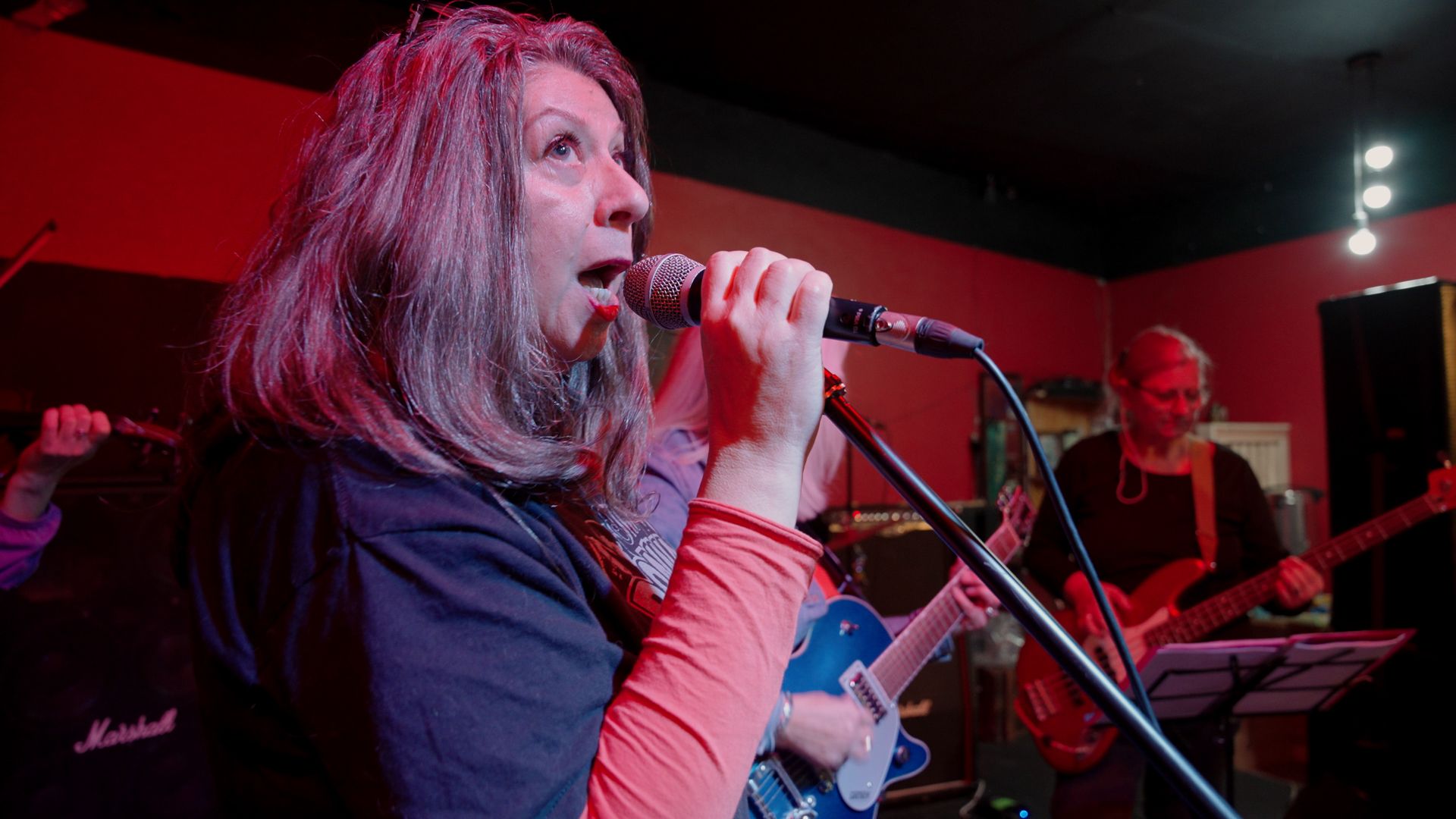 It's My Shout | Nana Punk | S4C Clic