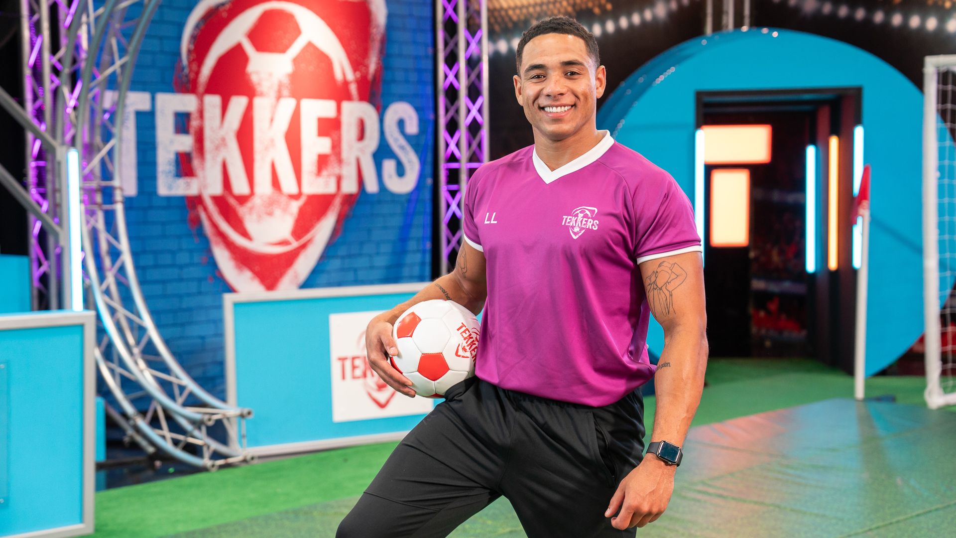 Tekkers - Cyfres 1 | Bro Eirwg v Twm o'r Nant | S4C Clic