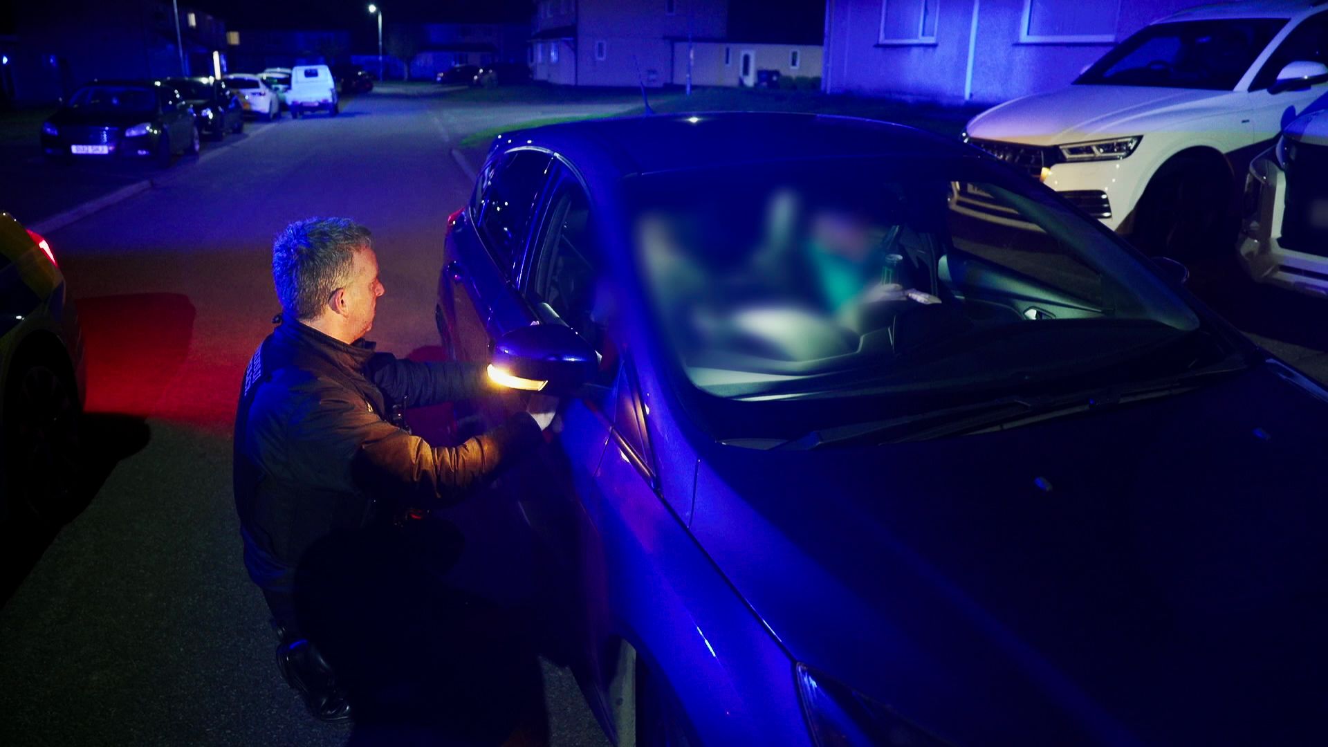 Clic | Y Llinell Las | Darganfod y Gwir